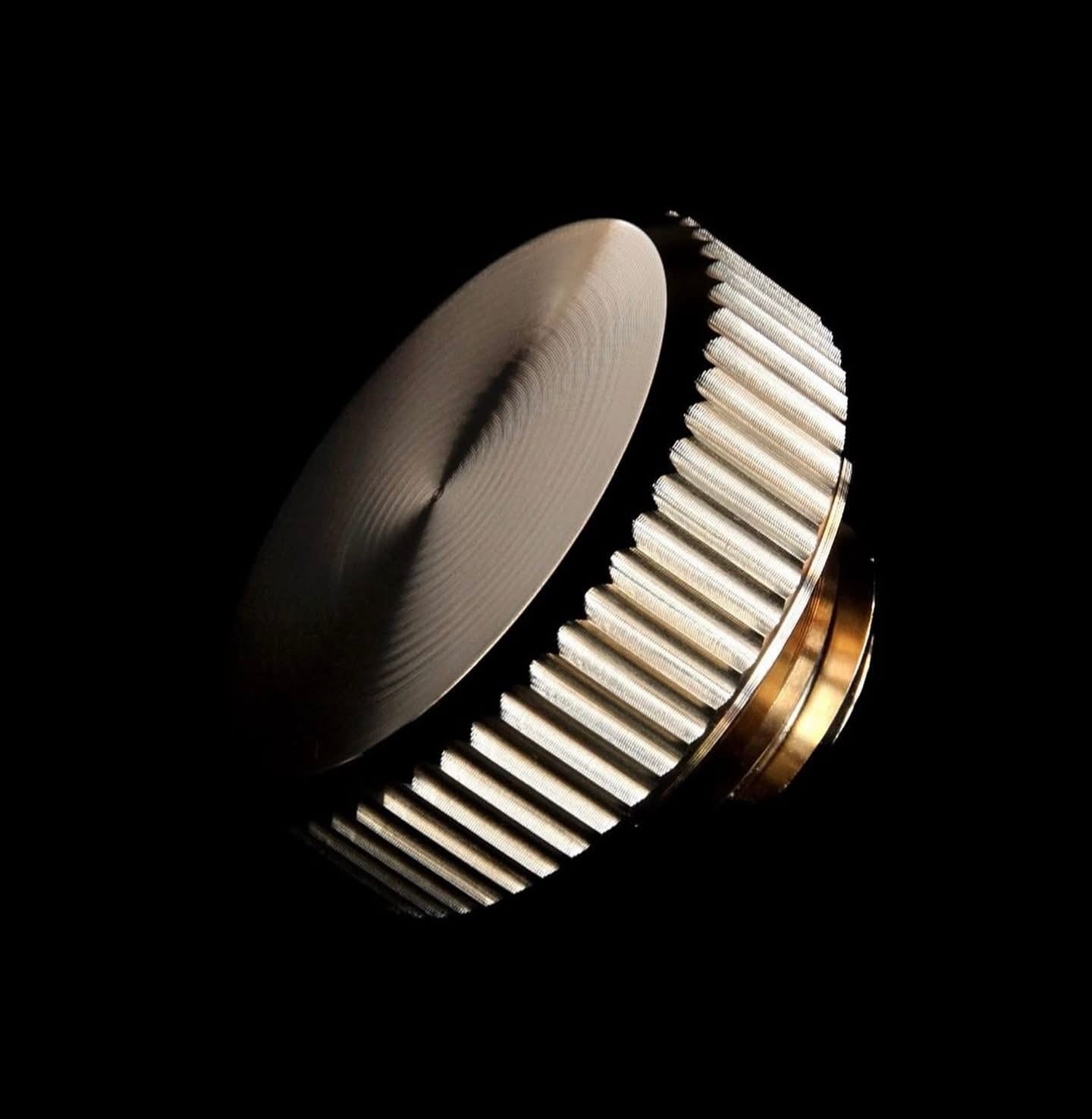 Brass Straight Knurl Oil Fill Cap - Triumph Modern Classics – A&J Cycles
