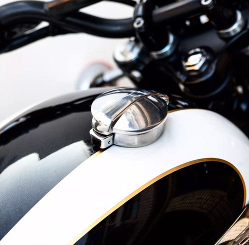 Motone Classic Monza Gas Cap for Triumph Classics - A & J cycles – A&J ...